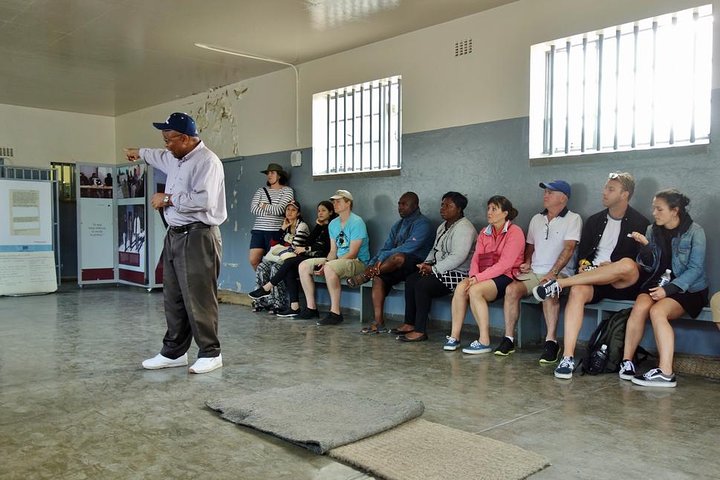 Table Mountain & Mandela Freedom Full Day Tour