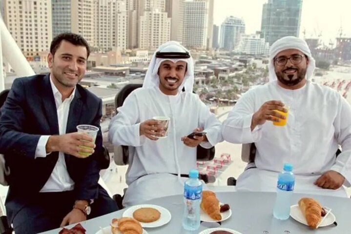 Flying Cup Dubai Flight with Dinner Experience