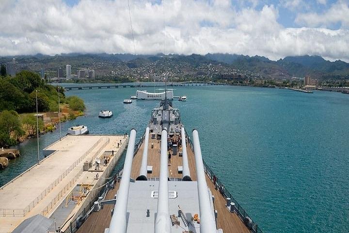 Pearl Harbor + Dole Plantation + Polynesian Cultural Center from Kauai