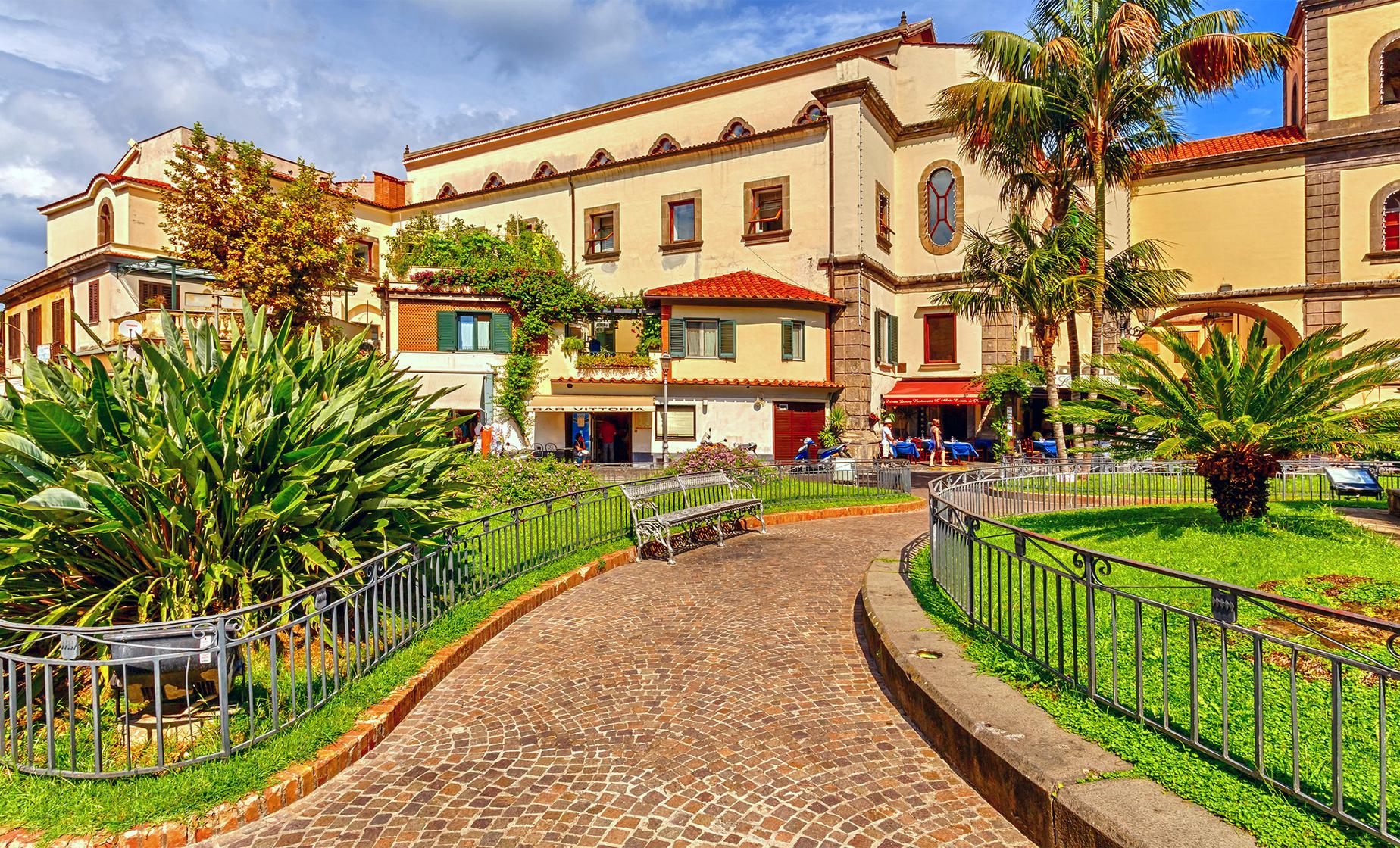 Pompeii, Sorrento and the Amalfi Coast