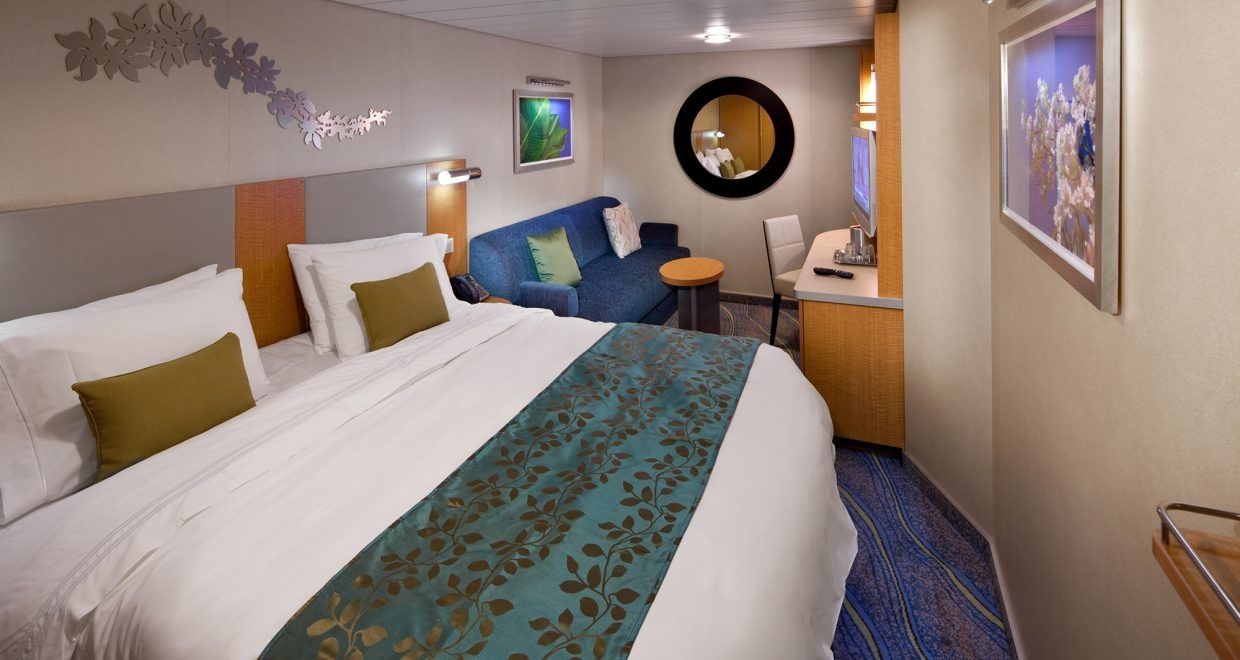 Cabin 8135 - Connecting Interior - Quantum of the Seas