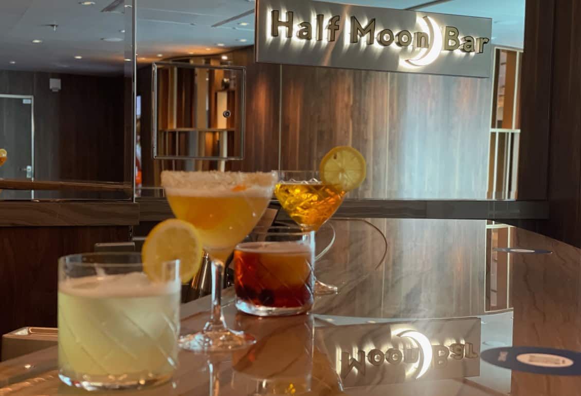 Half Moon Bar - MS Rotterdam Holland America Cruise Line