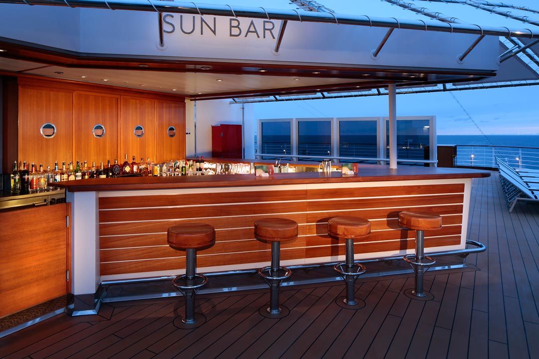 Sun Bar - MS Rotterdam Holland America Cruise Line