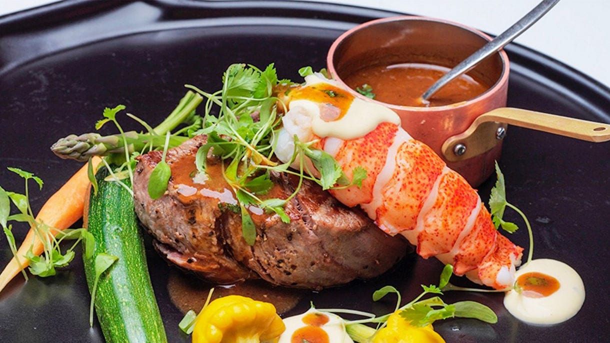 Burger And Lobster Grill - Majestic Princess Princess Cruise Line